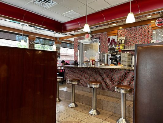 YANKEE CLIPPER DINER - Updated March 2025 - 221 Photos & 208 Reviews ...