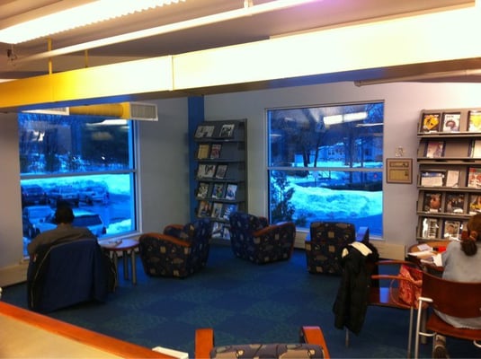 MIDDLE COUNTRY PUBLIC LIBRARY - Updated September 2025 - 27 Photos & 20 ...