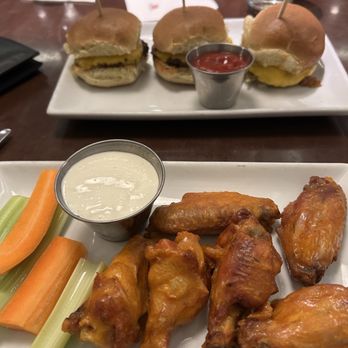 AVIATION GRILL - Updated October 2025 - 71 Photos & 58 Reviews - 1 ...