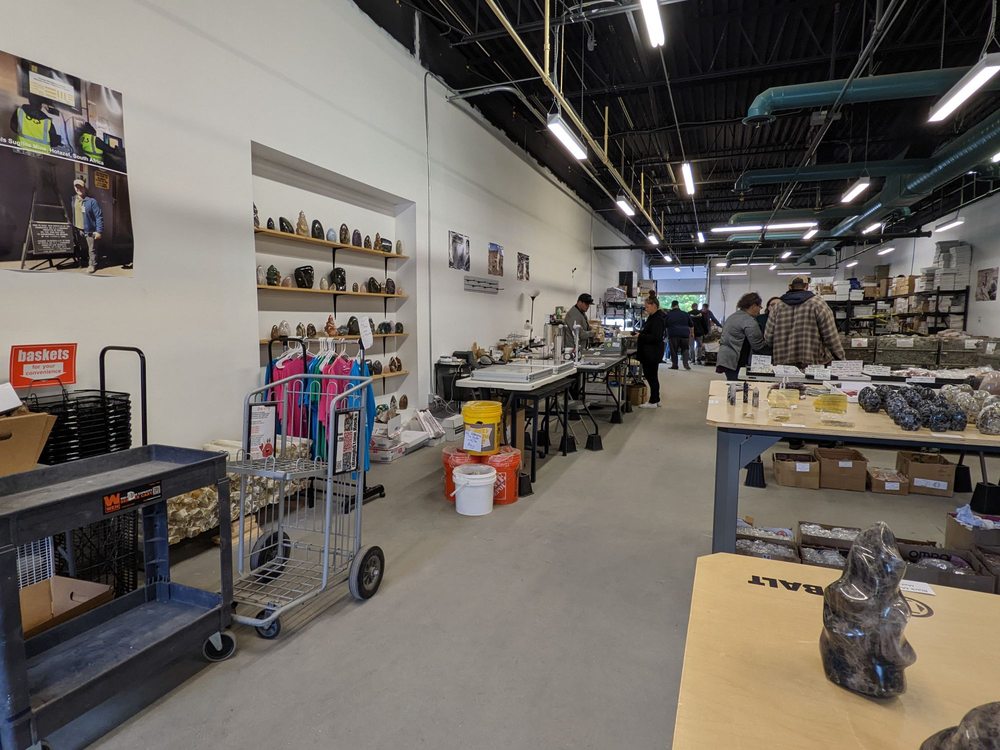 ROUGH STONE - Updated December 2025 - 515 Daniel Webster Hwy, Merrimack ...