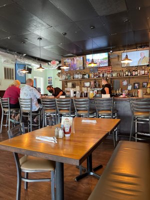 THE SUNKEN WELL TAVERN - Updated August 2024 - 254 Photos & 351 Reviews ...