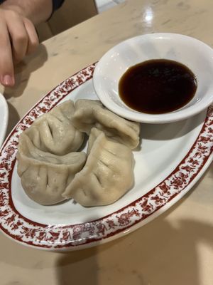 MAN LI - Updated October 2025 - 53 Photos & 32 Reviews - 8847 SE Bridge ...