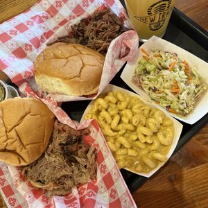 OFF THE RAILS BARBEQUE & DRAFTHOUSE - 48 Photos & 46 Reviews - Bars ...