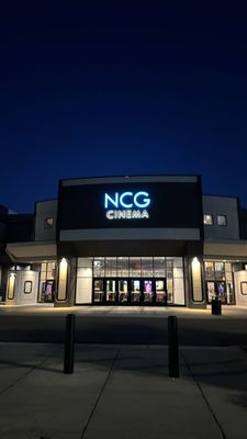 NCG CINEMA - LANSING - Updated January 2026 - 56 Photos & 92 Reviews ...