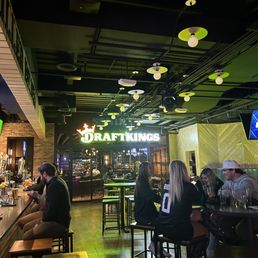 DRAFT KINGS SPORTS AND SOCIAL - Updated July 2025 - 33 Photos & 27 ...