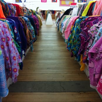 LORRAINE FABRICS Updated January 2025 26 Photos 65 Reviews 593 Mineral Spring Ave Pawtucket Rhode Island Fabric Stores Phone Number Yelp