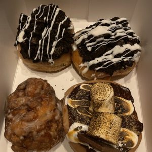 DILLY DILLY DONUTS NY - Updated June 2024 - South Farmingdale, New York ...