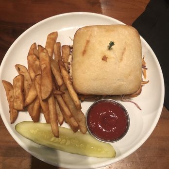 HUBBARD GRILLE - Updated April 2025 - 480 Photos & 564 Reviews - 793 N ...