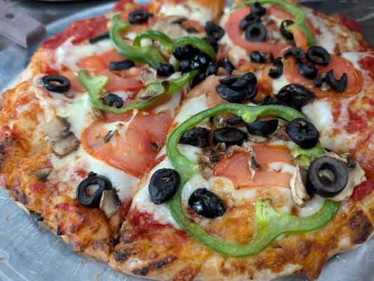 CALIENTE PIZZA & DRAFTHOUSE - Updated October 2025 - 22 Photos & 22 ...