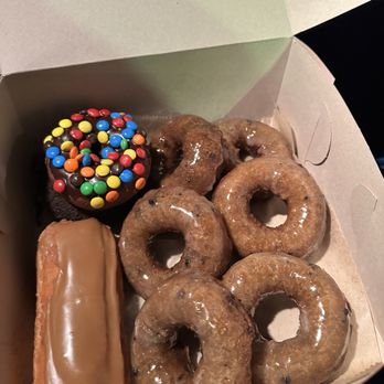 M & M DONUTS - Updated February 2025 - 1961 Photos & 3032 Reviews ...