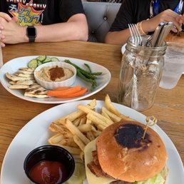 UNION KITCHEN AND TAP GASLAMP - 333 5th Ave, San Diego, California ...