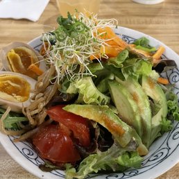 MOMS - Updated December 2025 - 203 Photos & 122 Reviews - 190 Keawe St ...