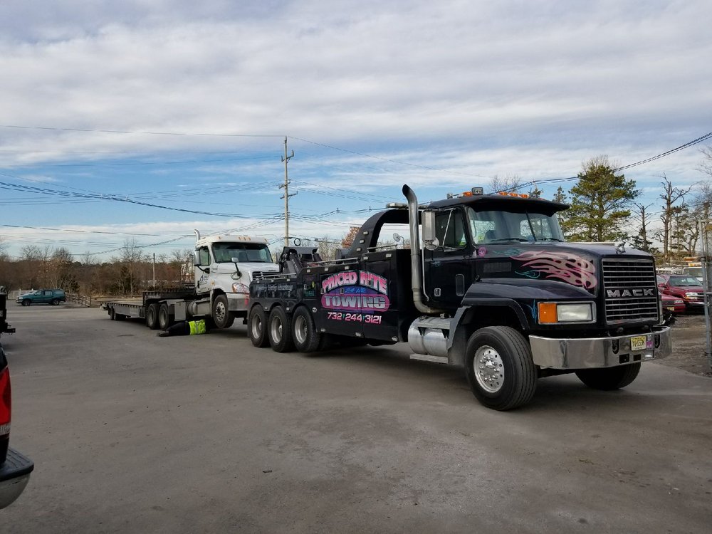 PRICED RITE TOWING & AUTO REPAIR - Updated December 2025 - 12 Photos ...