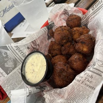 RED’S ICE HOUSE - Updated January 2025 - 827 Photos & 1031 Reviews - 98 ...