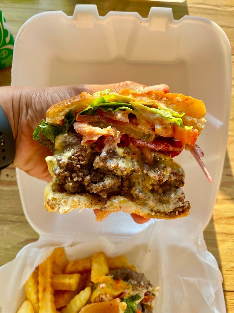 BUSSIN BURGERS - Updated August 2025 - 885 Bouldercrest Dr SE, Atlanta ...