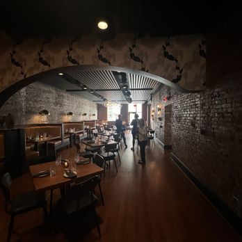 THE COURTHOUSE CLUB - Updated March 2025 - 97 Photos & 43 Reviews - 110 N 9th St, Noblesville ...