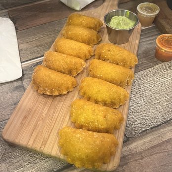 MONCHY’S FASTFOOD - Updated October 2025 - 11 Photos - 330 Morris Ave ...