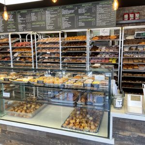 THE DONUTTERY - 4718 Photos & 4311 Reviews - Donuts - 17420 Beach Blvd ...