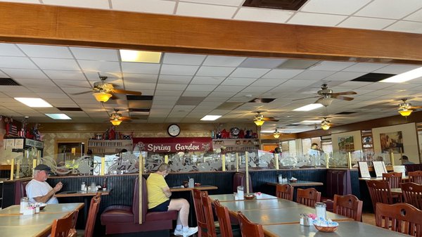 SPRING GARDEN FAMILY RESTAURANT - Updated July 2025 - 88 Photos & 70 ...