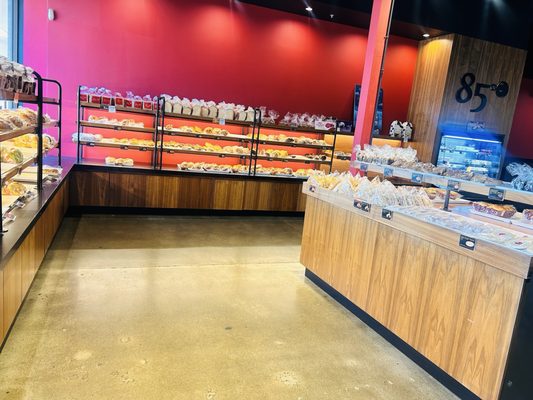 85°C BAKERY CAFE-RANCHO CORDOVA - Updated October 2025 - 135 Photos ...