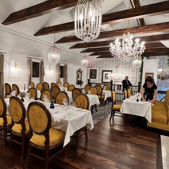 MANNA UPTOWN - Updated October 2025 - 206 Photos & 103 Reviews - 61 W Franklin St, Centerville ...