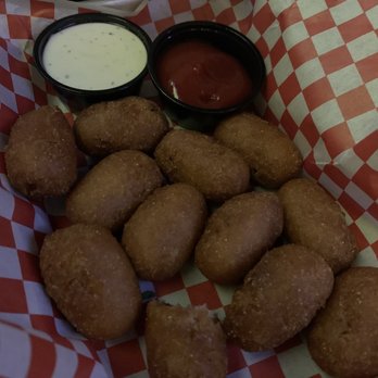 BOONDOCKS PATIO & GRILL TEMPE - Updated September 2024 - 64 Photos & 56 ...