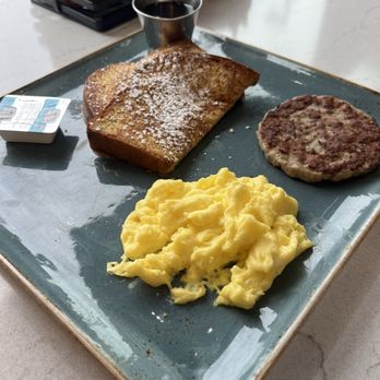 THE BRUNCH DISTRICT - Updated October 2024 - 300 Photos & 260 Reviews ...