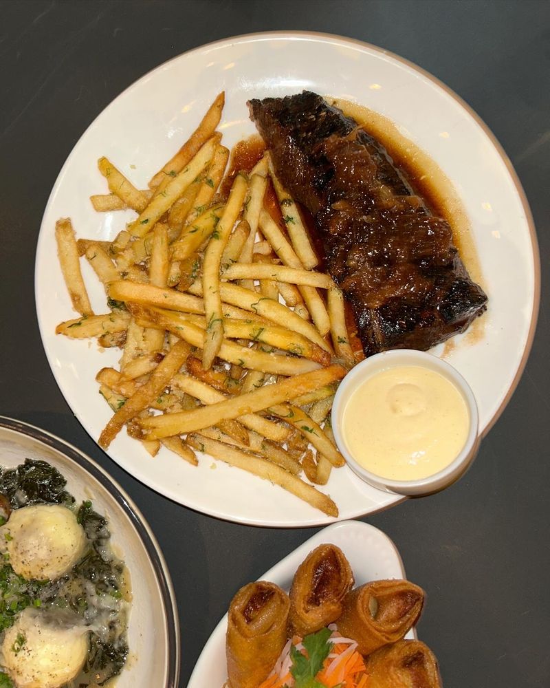 GEMINI - Updated May 2025 - 559 Photos & 732 Reviews - 2075 N Lincoln ...