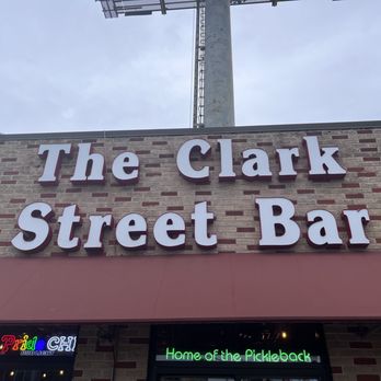 THE CLARK STREET DOG - 278 Photos & 393 Reviews - 3040 N Clark St ...