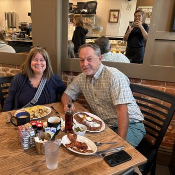 HONEYBEE RESTAURANT - Updated October 2025 - 29 Photos & 33 Reviews ...