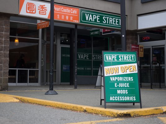 VAPE STREET - 19 Photos - 15-4429 Kingsway, Burnaby, British Columbia ...