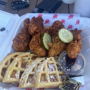 RICKY’S HOT CHICKEN - 672 Photos & 626 Reviews - 100 S Central Expy ...
