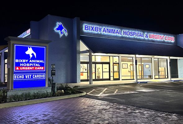 BIXBY ANIMAL HOSPITAL & URGENT CARE - Updated June 2026 - 115 Photos ...
