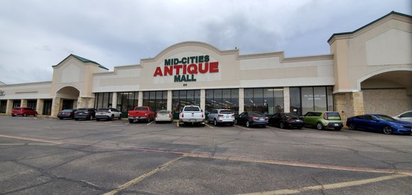 MID-CITIES ANTIQUE MALL - Updated August 2025 - 66 Photos & 41 Reviews ...
