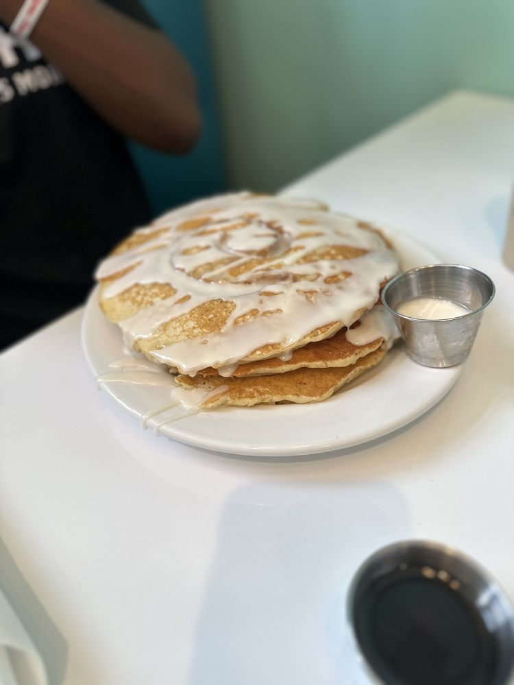 STAKS PANCAKE KITCHEN - Updated January 2026 - 58 Photos & 76 Reviews ...