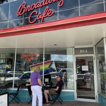 BROADWAY CAFE - Updated December 2025 - 17 Photos & 24 Reviews - 814 ...