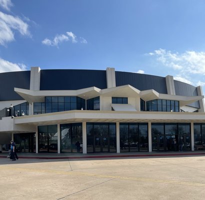 MABEE CENTER - Updated September 2025 - 19 Photos - 7777 S Lewis Ave ...