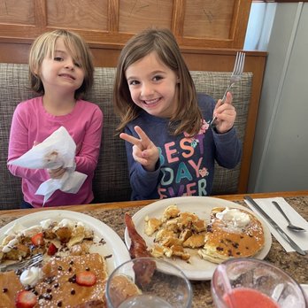 RAINBOW CAFE - Updated June 2024 - 76 Photos & 66 Reviews - 254 N York ...