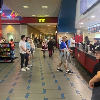 MJR SOUTHGATE CINEMA - Updated January 2026 - 55 Photos & 93 Reviews ...