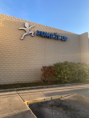 PUMP IT UP SAN ANTONIO NE - Updated October 2025 - 52 Photos & 38 ...