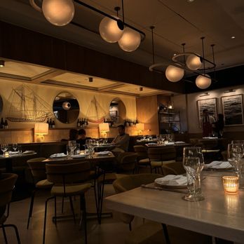 LURE FISHBAR - Updated May 2024 - 315 Photos & 183 Reviews - 616 N Rush ...