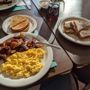 THE INBETWEEN CAFE - 58 Photos & 147 Reviews - 56 English Plz, Red Bank ...