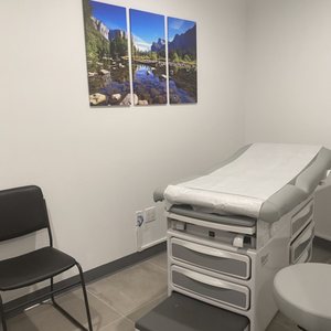 RIVERSIDE MEDICAL CLINIC URGENT CARE CENTER - Updated January 2025 - 71 ...