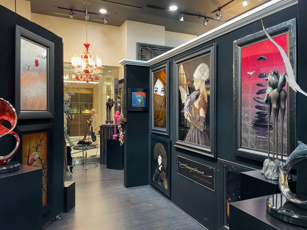 BILL MACK GALLERY - Updated December 2025 - 17 Photos - 3377 Las Vegas Blvd S, Las Vegas, Nevada ...