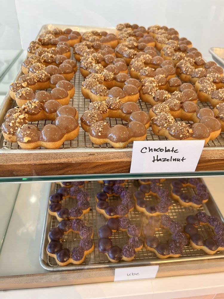MOCHIDOT DONUTS - Updated December 2025 - 183 Photos & 115 Reviews ...
