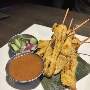 MOON THAI AND JAPANESE RESTAURANT - Updated June 2024 - 751 Photos ...