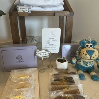 PANGOLIN CAFÉ - Updated July 2024 - 598 Photos & 276 Reviews - 955 S ...