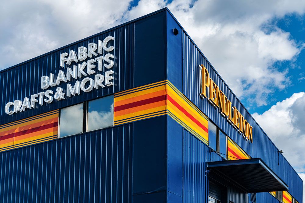 PENDLETON WOOLEN MILL STORE - Updated September 2025 - 70 Photos & 35 ...