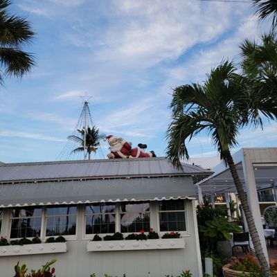 THE SHIPYARD - 49 Photos & 12 Reviews - 15951 Captiva Dr, Captiva ...