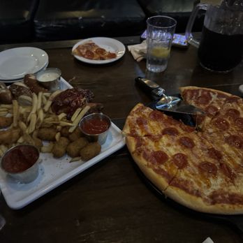 LUCKY STRIKE BELLEVUE - Updated October 2025 - 294 Photos & 599 Reviews ...